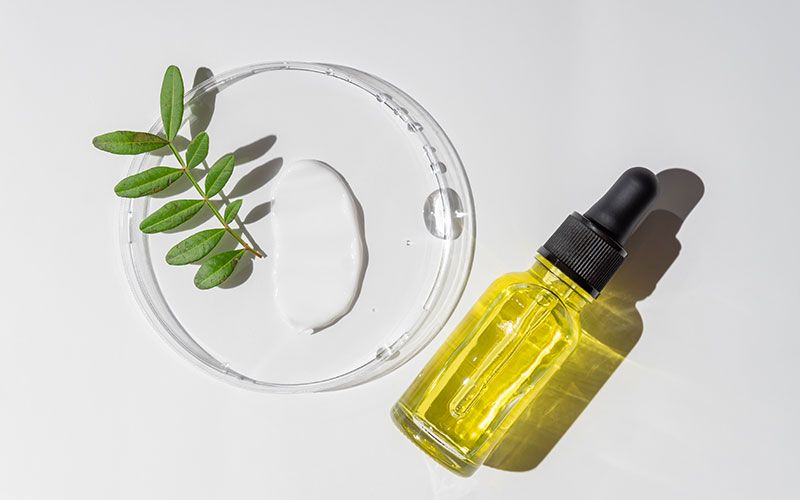 Retinol and Bio-Retinol: The Dynamic Anti-Aging Skincare Duo ...